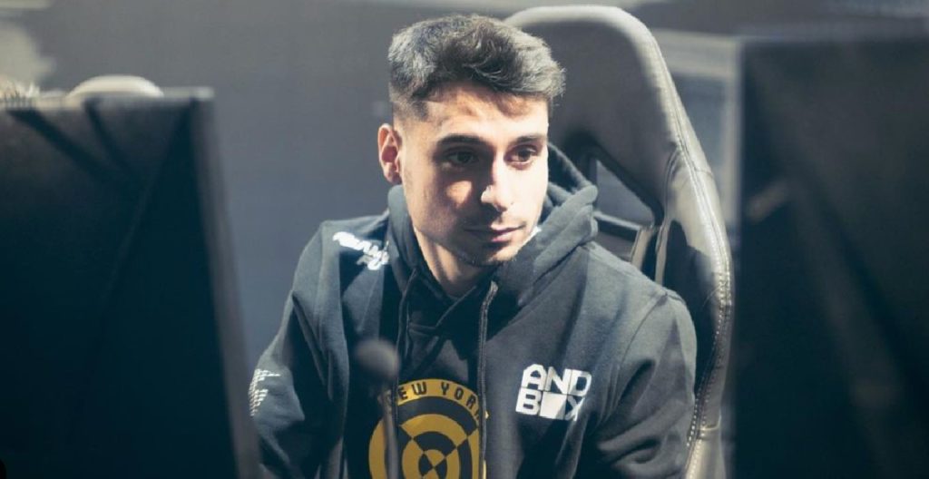 Thumb Injury Forces 25yo Pro Gamer Into Retirement