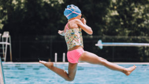 Which Swimsuit Colors Are Easily Spotted in an Emergency? | The Dad