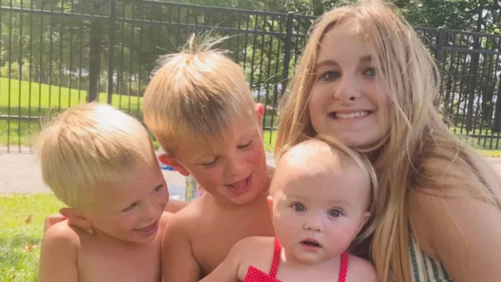 ‘Absolute Hero’ Mom Runs Into Burning Home to Rescue Her Kids